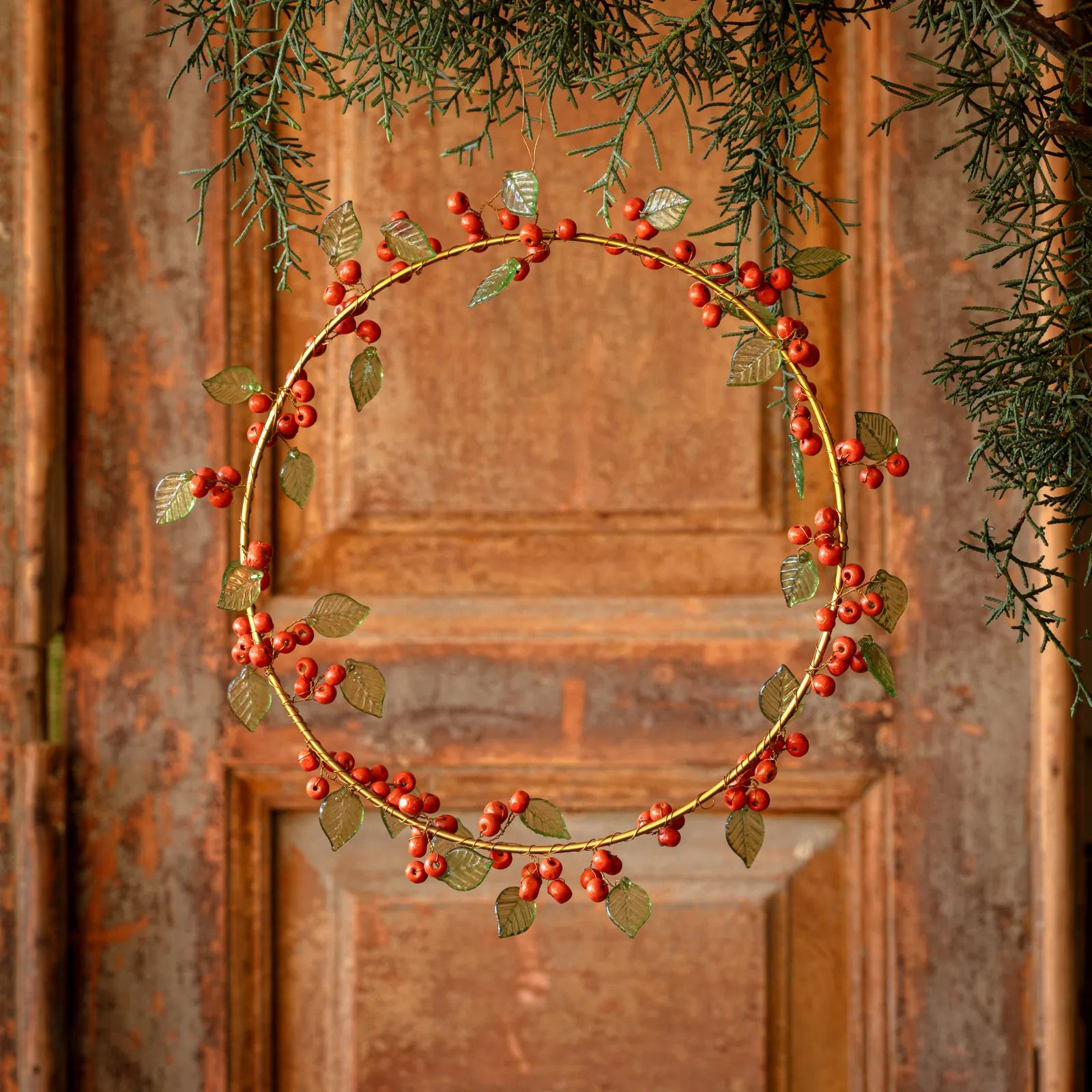 WOODEN PEPPER BERRY WREATH – Hopper-Reed Designs